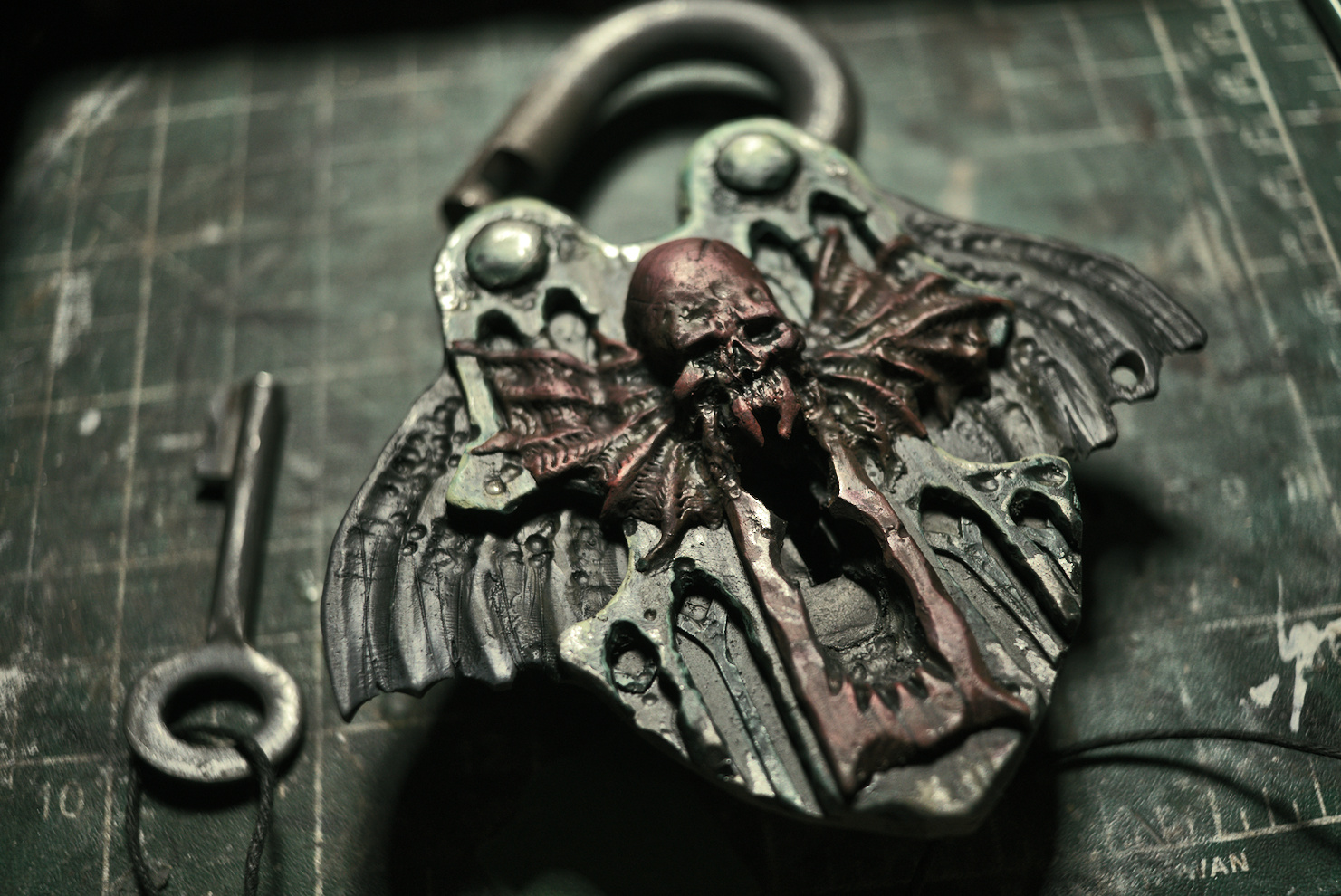 The completed and painted vampiric lock